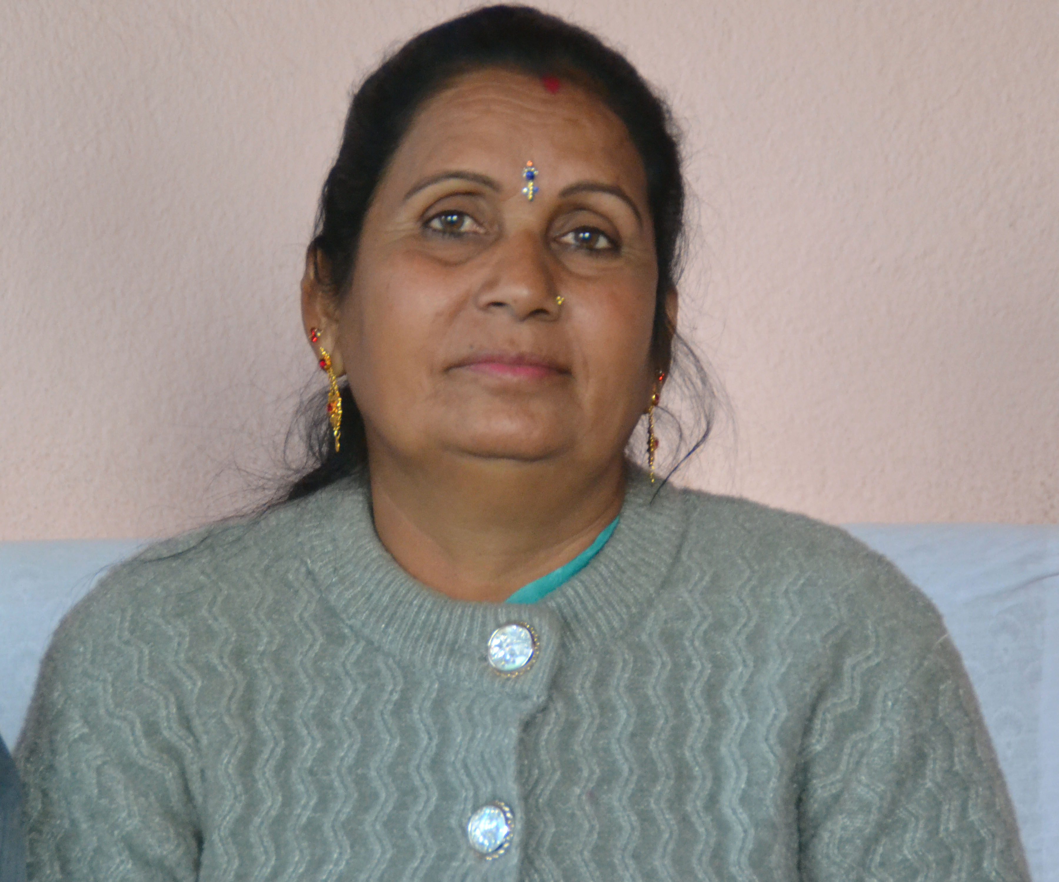 जातिय विभेदले पछि परेकी लोकगायिका डिक्रा बादी | SouryaOnline