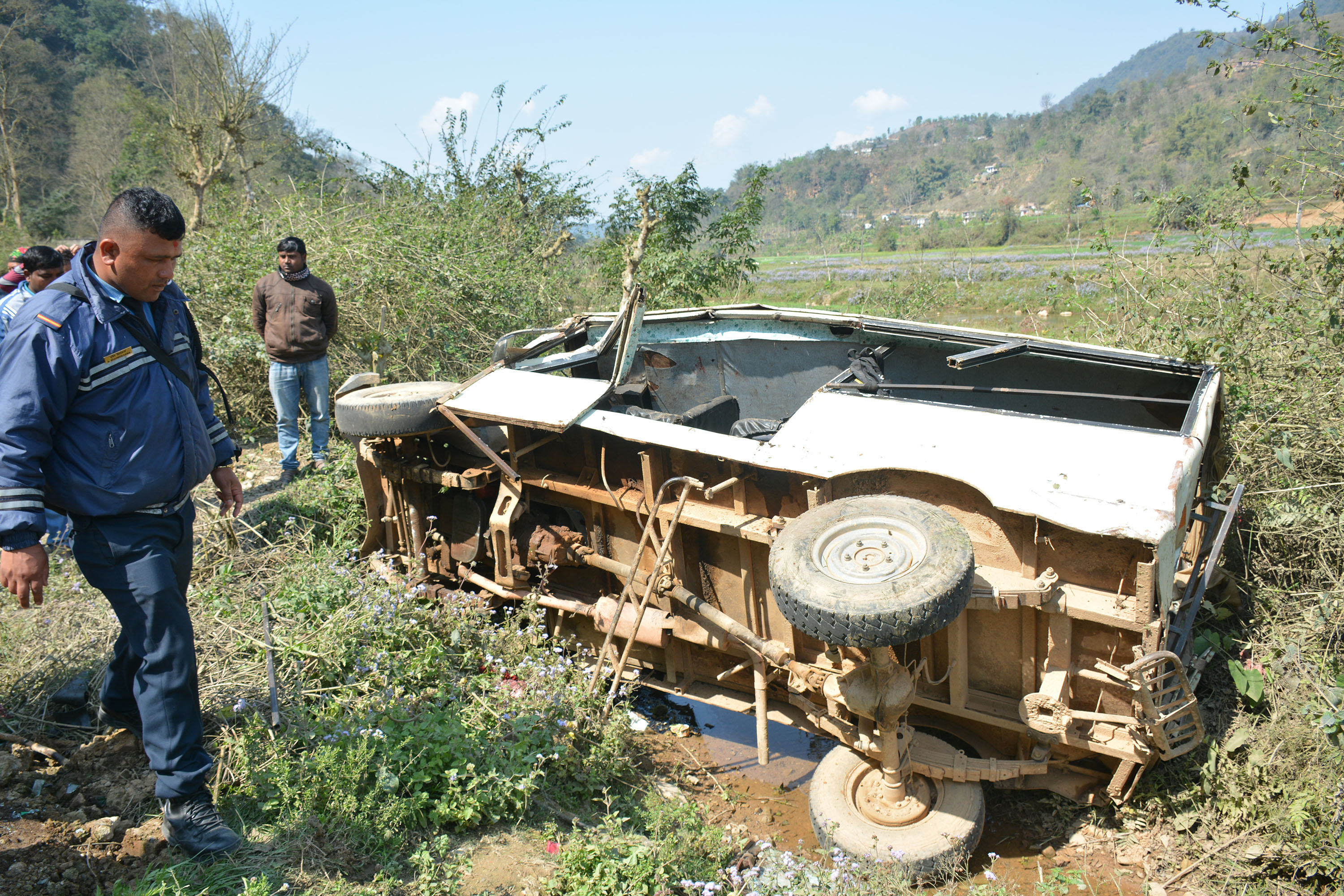 तनहुँ जीप दुर्घटनामा एकको मुत्यु, १२ घाइते | SouryaOnline