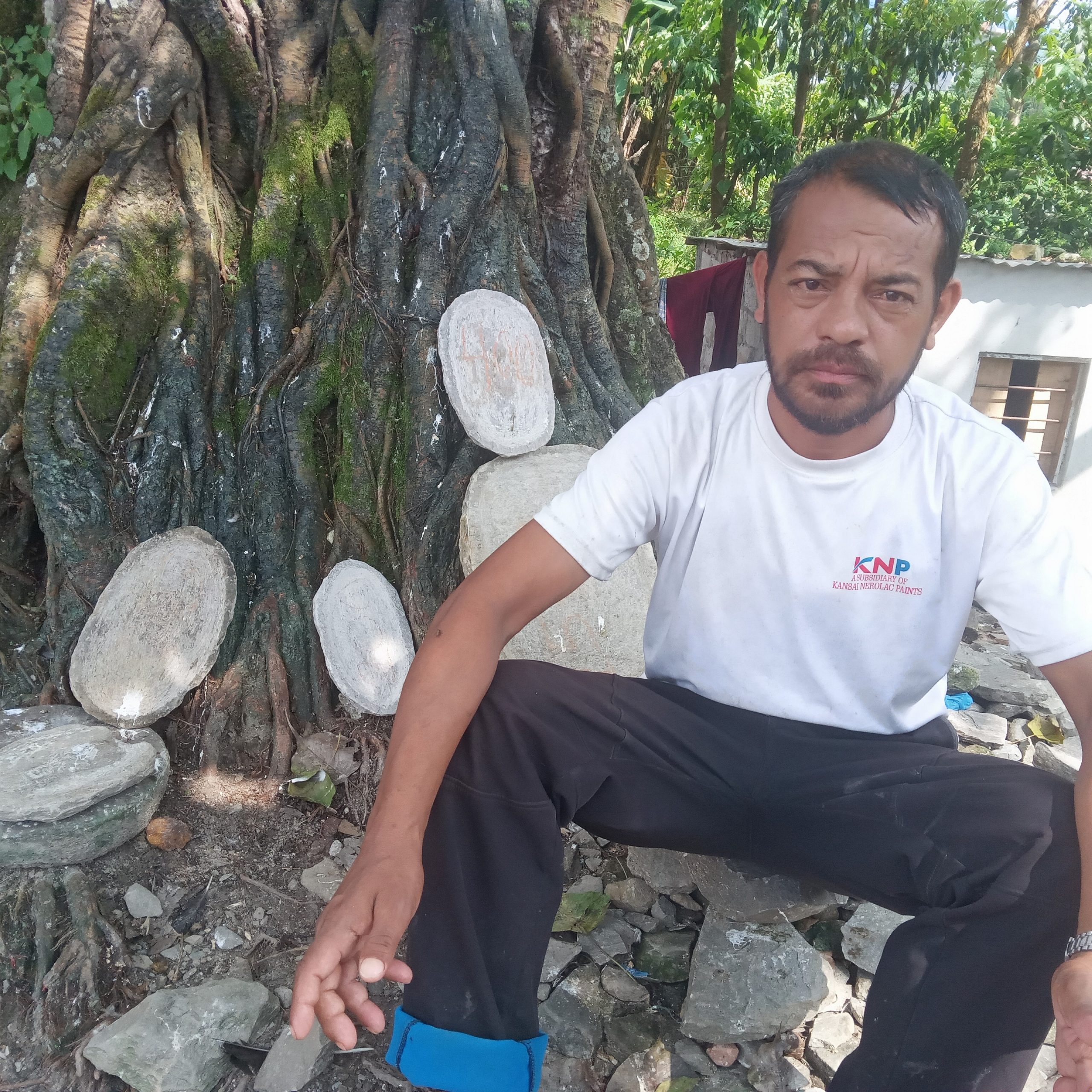 सिलौटो निर्माणमा प्रयोग हुने ढुंगामा रोक | SouryaOnline